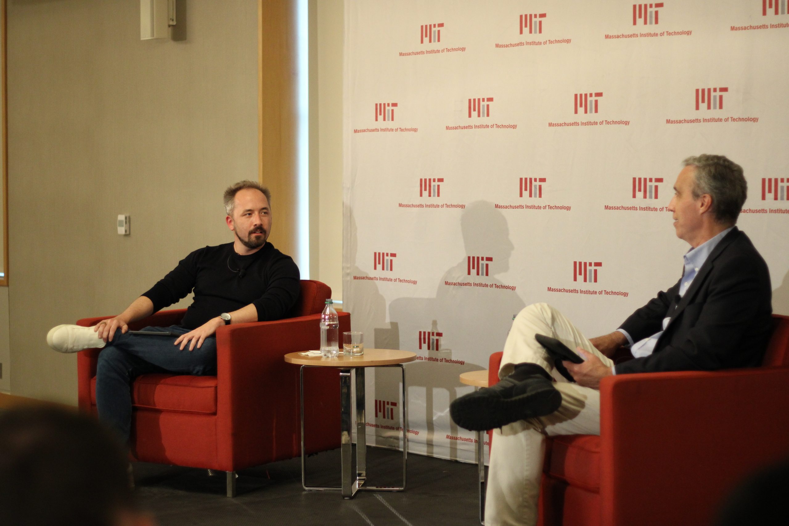 In MIT visit, Dropbox CEO Drew Houston '05 explores the accelerated ...