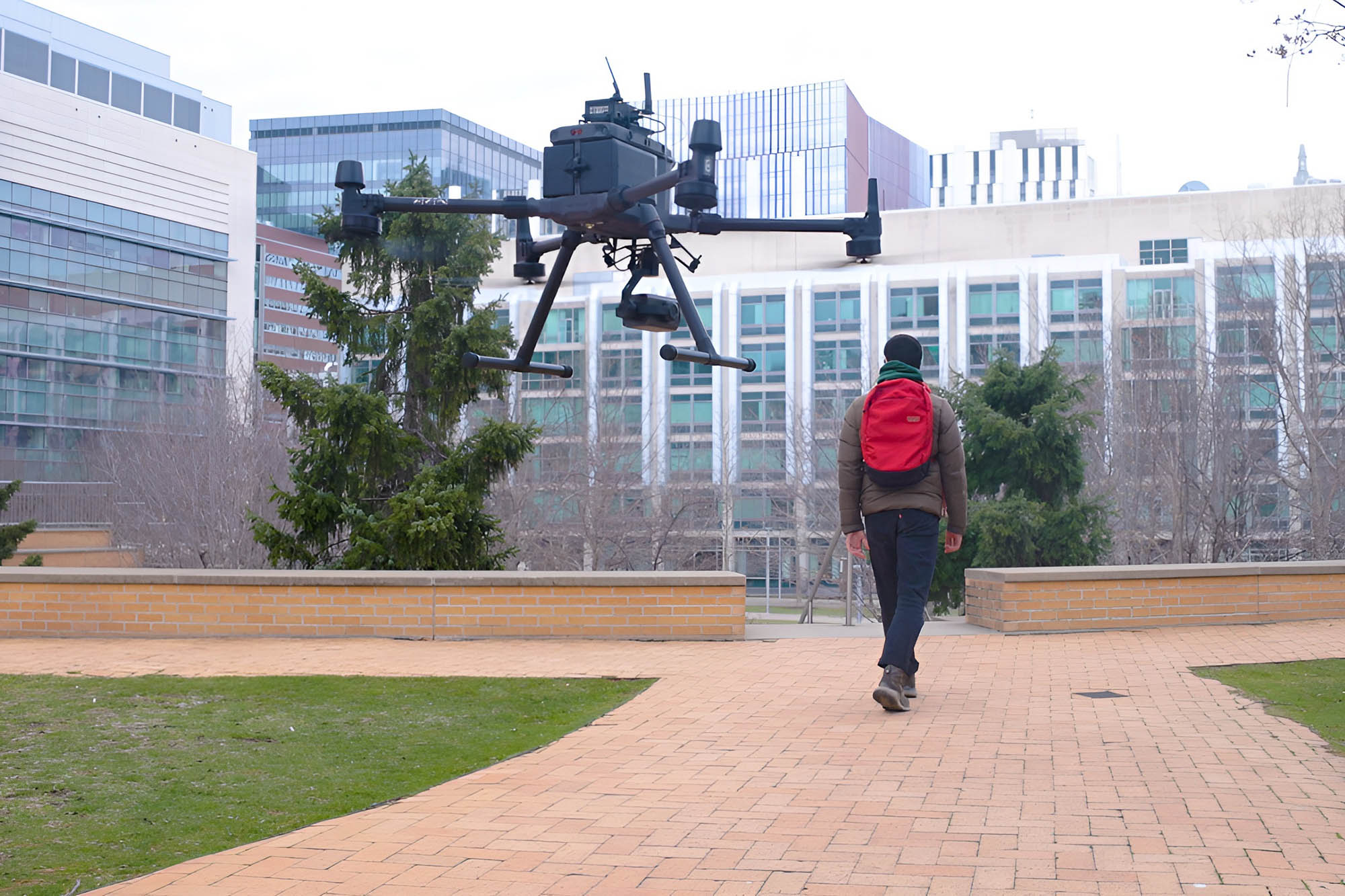 Drones navigate unseen environments with liquid neural networks - MIT Schwarzman College of ...